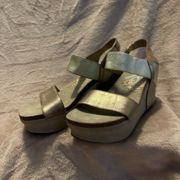 OTBT | Shoes | Otbt Bushnell Wedge With Minimal Wear And Scuffs Shown ...
